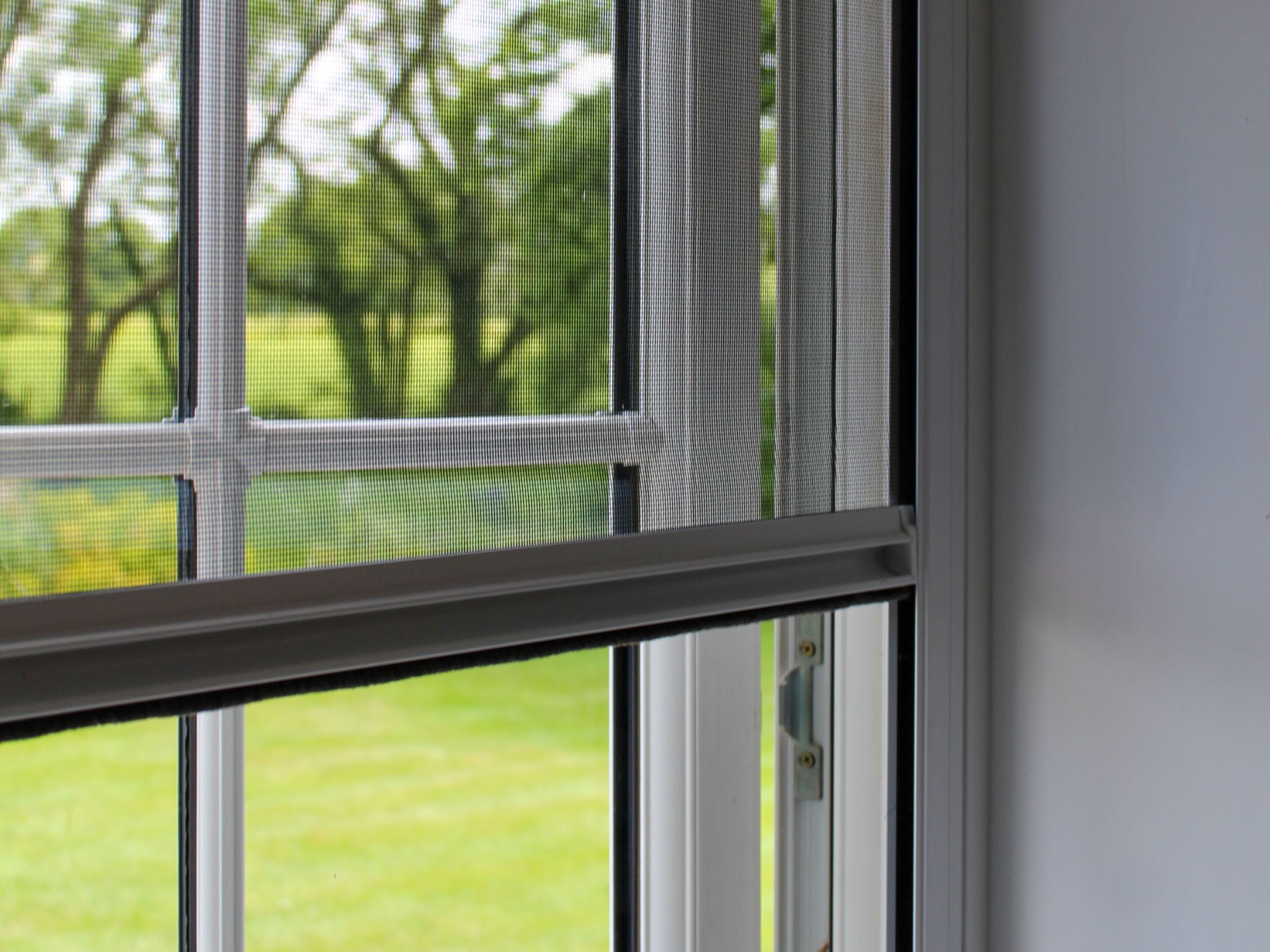 Manual Window Screens | Phantom Screens UK